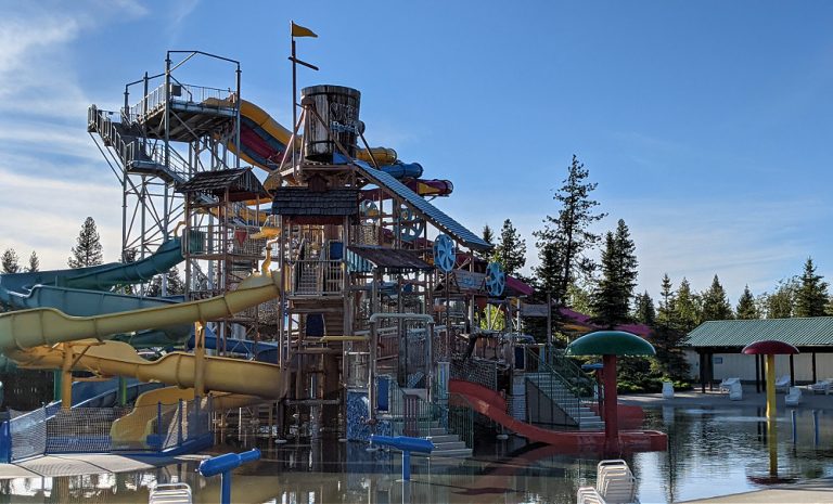 6 Reasons Why Boulder Beach Is Our Favorite Water Park in the PNW ...